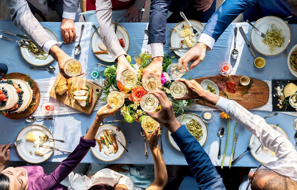 The dangers of overeating - Healthway Medical
